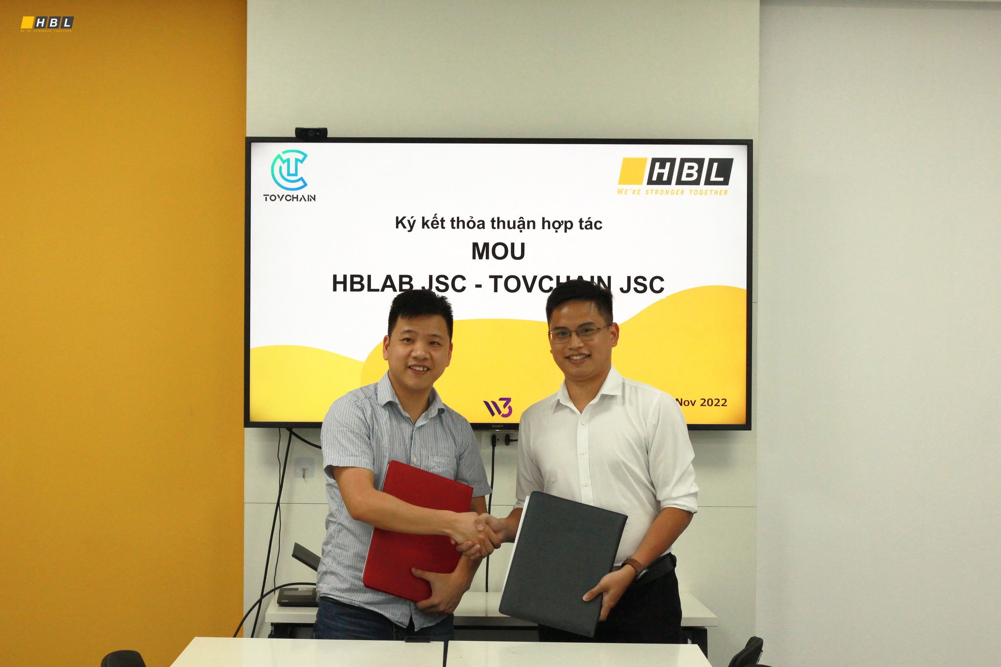 HBLAB & ToVChain: Hợp tác ký kết phát triển Blockchain - HBLAB JSC